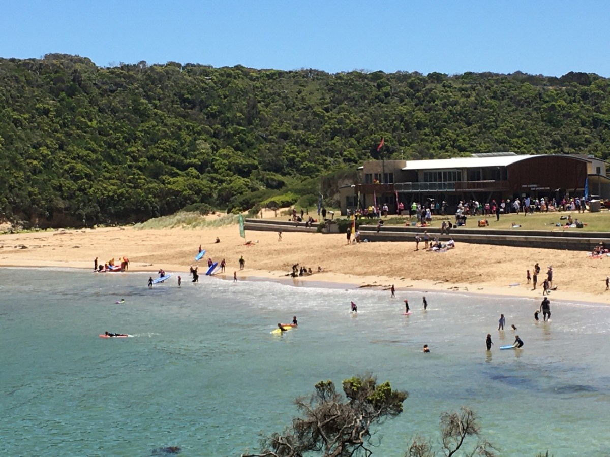 A Perfect Day in Port Campbell – The Daily Snail